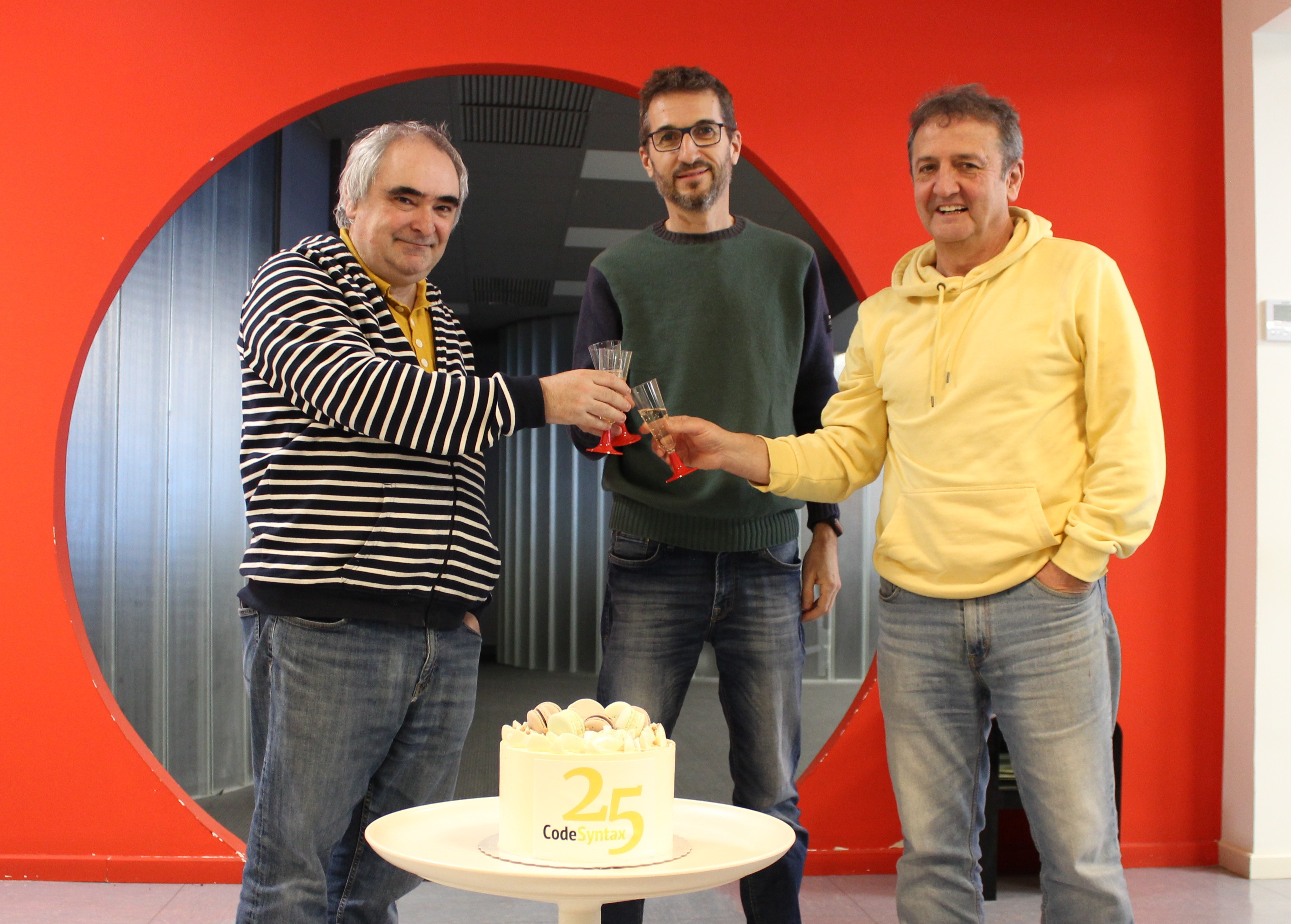 ¡CodeSyntax 25 años! — CodeSyntax - expertos en Internet